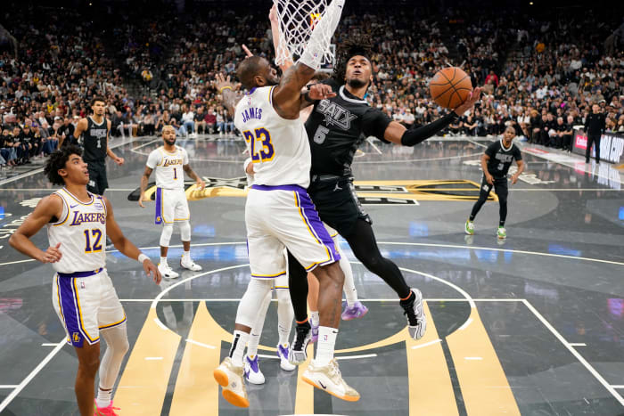 LeBron James Offers Thoughts on San Antonio Spurs' Rookie Stephon ...