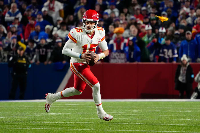 Bills Fans Facing Backlash for Viral Patrick Mahomes Incident - Athlon Sports