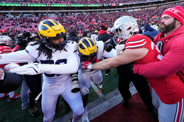 New Video Shows Key Moment That Sparked Michigan-Ohio State Brawl - Athlon Sports