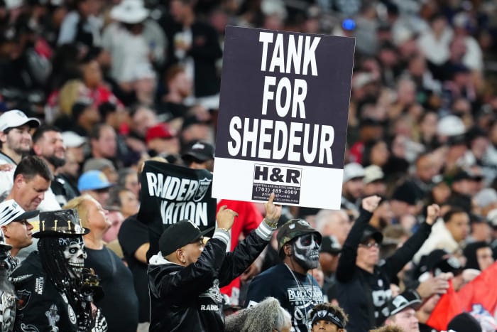 Las Vegas Raiders Gift New York Giants Sole Possession of First Pick ...