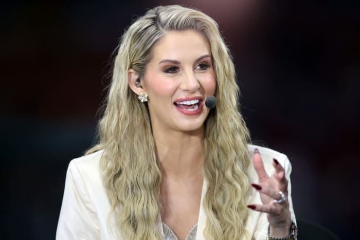 Laura Rutledge's Husband Reacts to Her Chiefs-Texans Reporting - Athlon ...