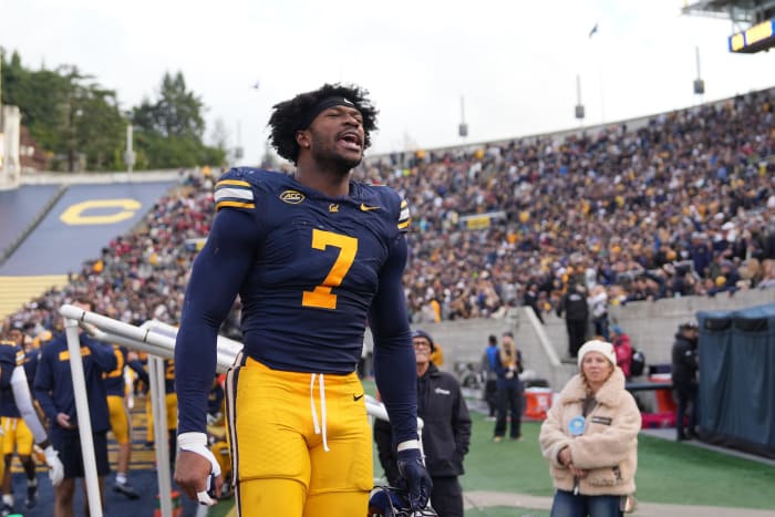 Former All-Pac-12 College Football Player Enters NCAA Transfer Portal ...