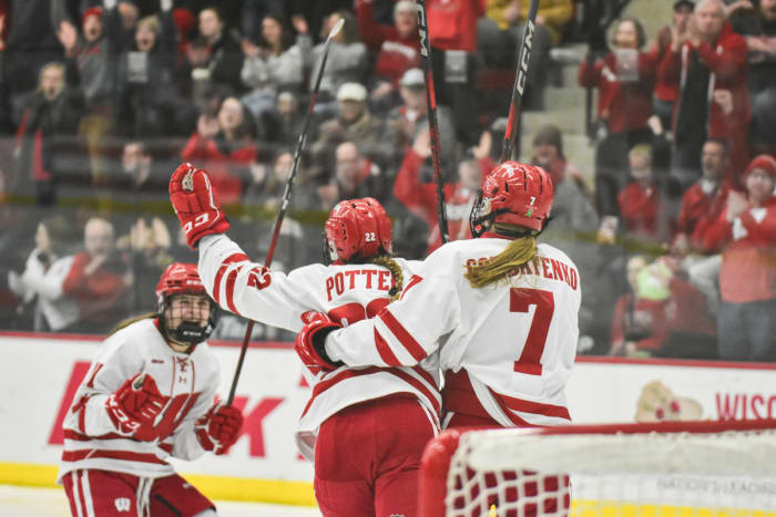 Wisconsin Women's Hockey: Senior Day Shellacking, Celebration - Athlon ...