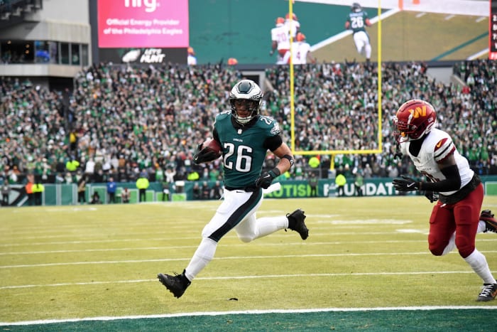 Philadlephia Eagles Dominate NFC Championship First Half with Saquon ...