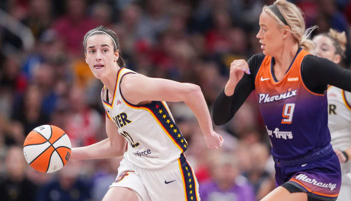 Indiana Fever Coach Alarms WNBA Teams With Strong Caitlin Clark Message - Athlon Sports