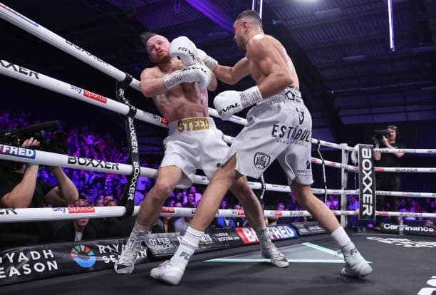 Callum Simpson Honors Late Sister with Dominant Victory Over Steed ...