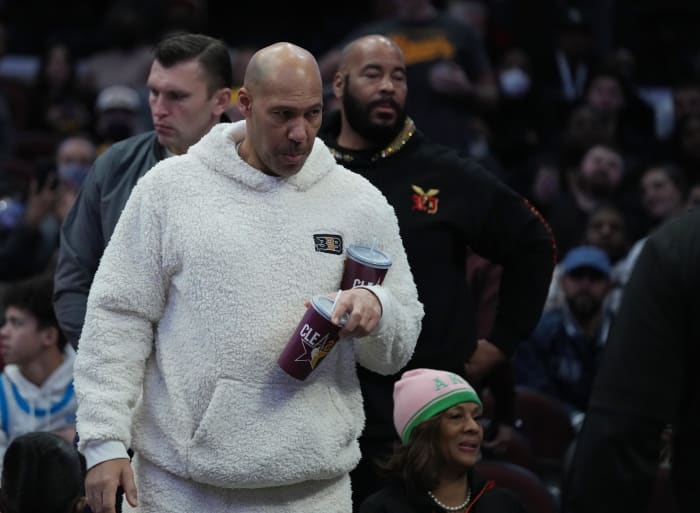 LaVar Ball Announces Health Update Following Sudden Leg Amputation ...