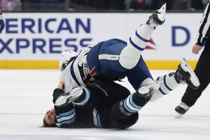 Maple Leafs Player Unleashes Superman Punch During NHL Fight - Athlon ...