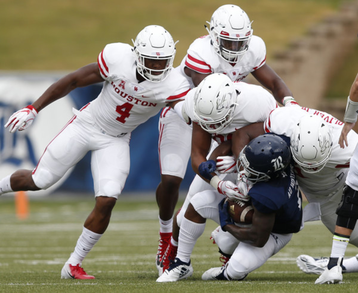 Houston Football: Isaiah Chambers, Garrett Davis Buoy an Elite Cougars ...