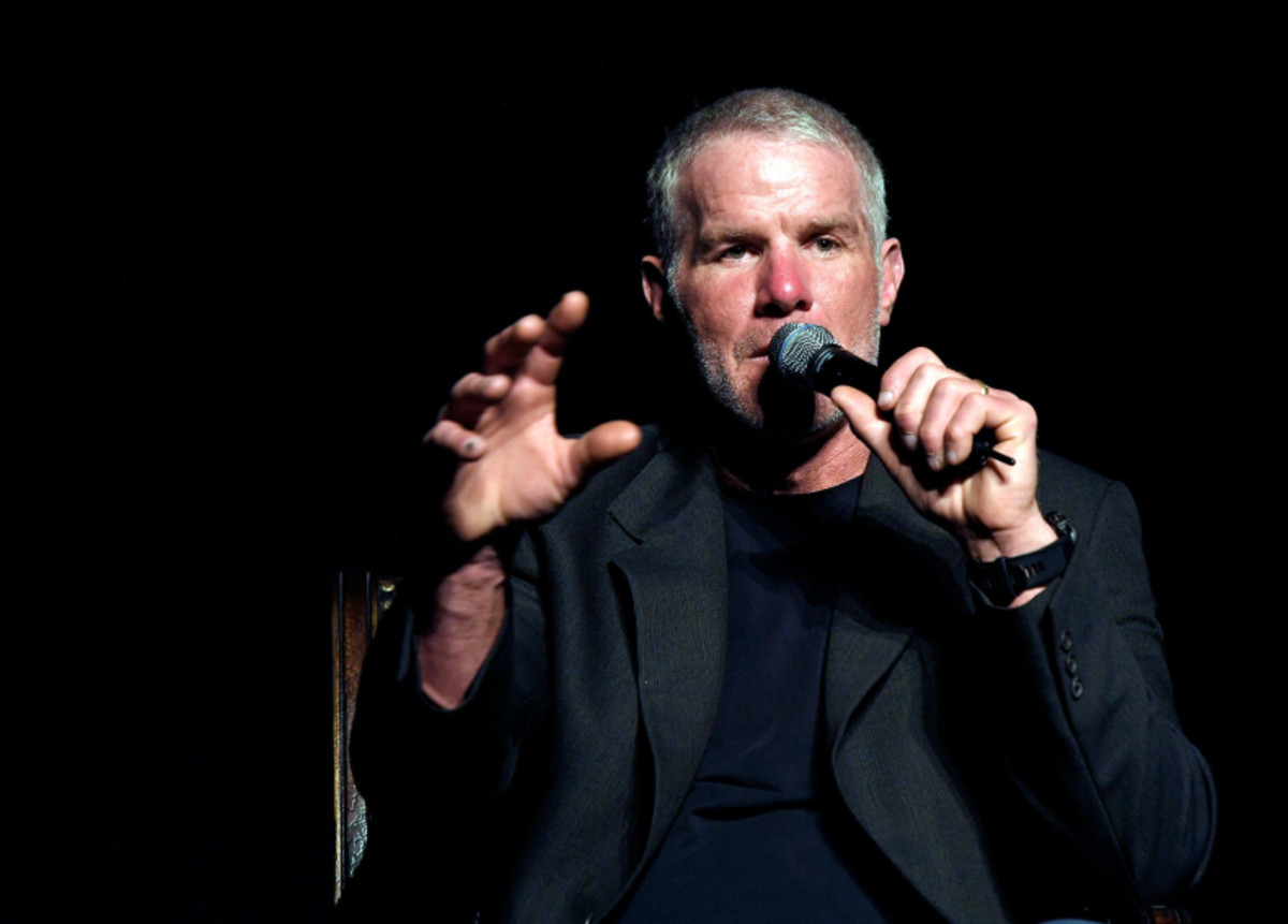 Brett Favre: Hall Of Fame NFL QB Makes Strong Claim About American News ...