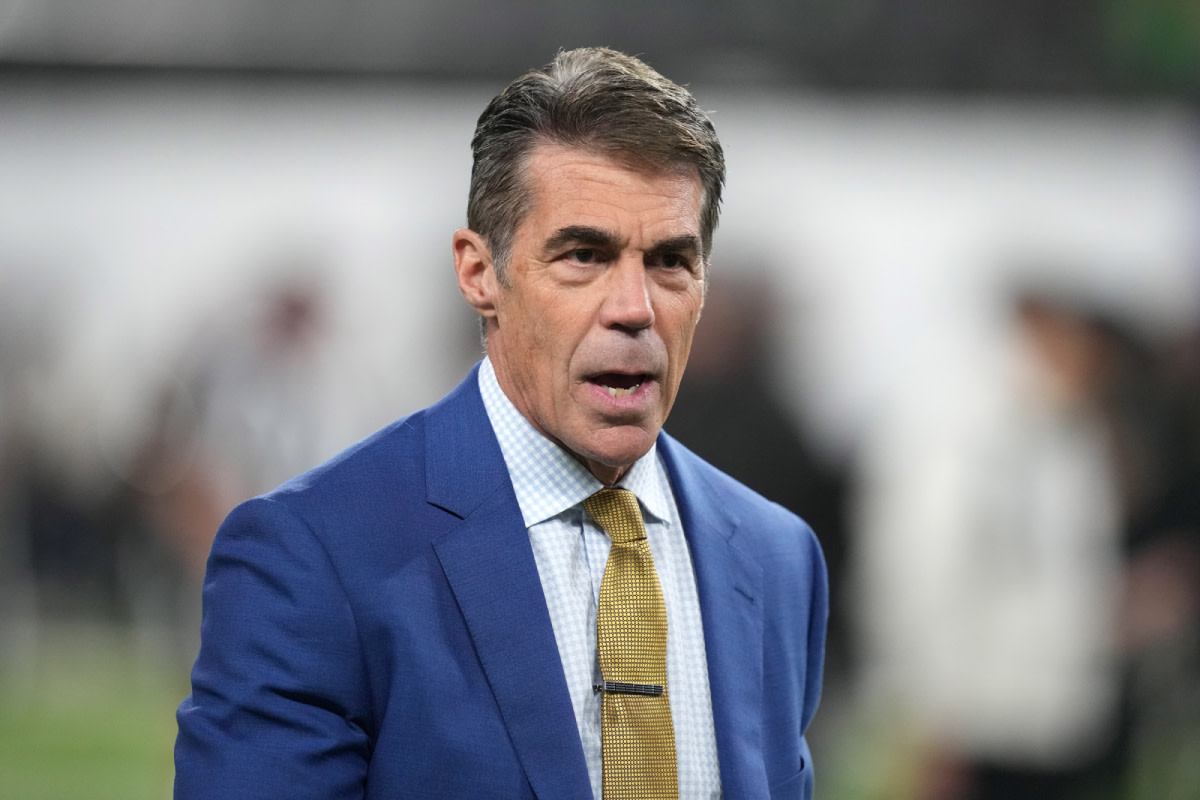 Chris Fowler's Workout Photo Leaves College Football Fans Stunned ...