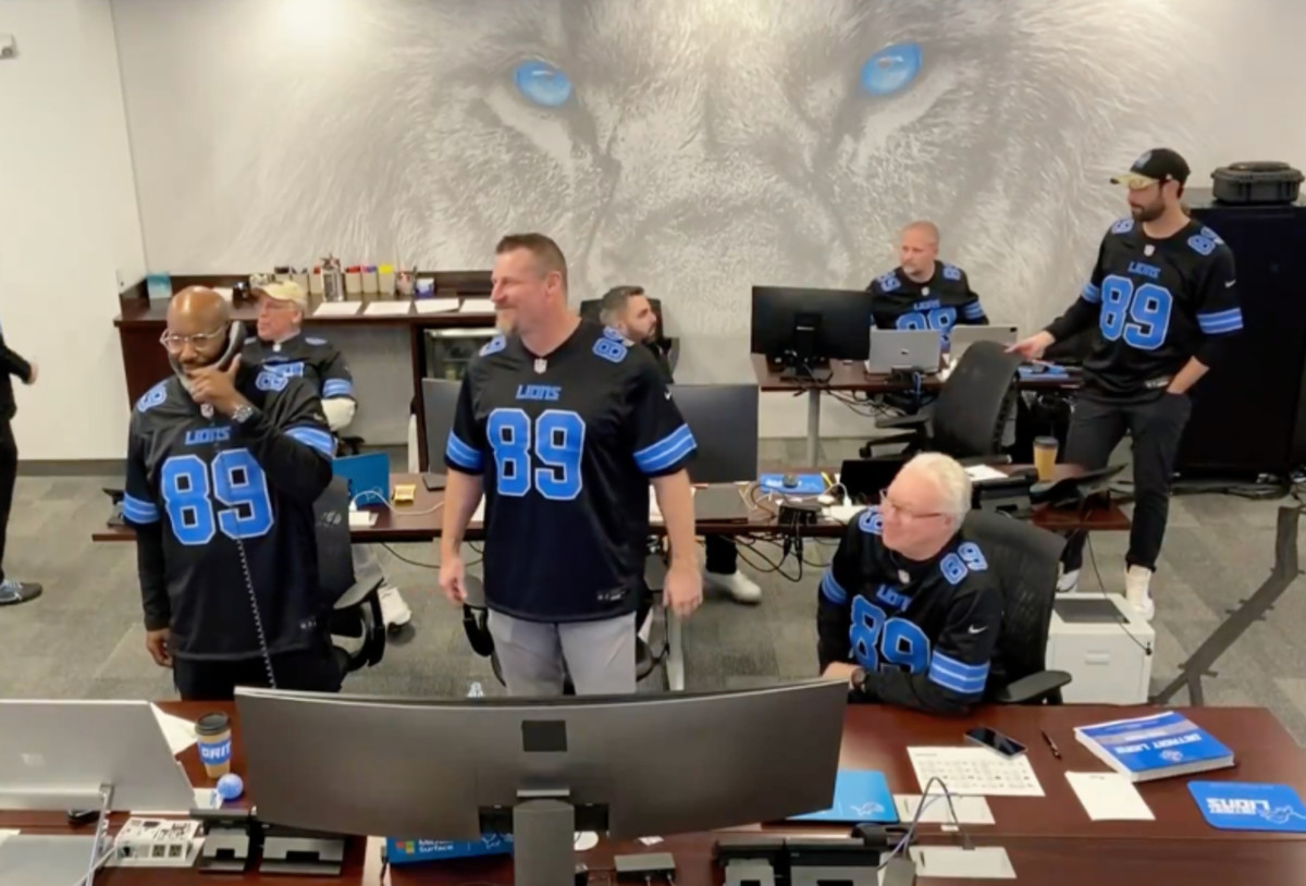 Everyone in the Detroit Lions’ Draft Room is Wearing the Same Jersey on ...