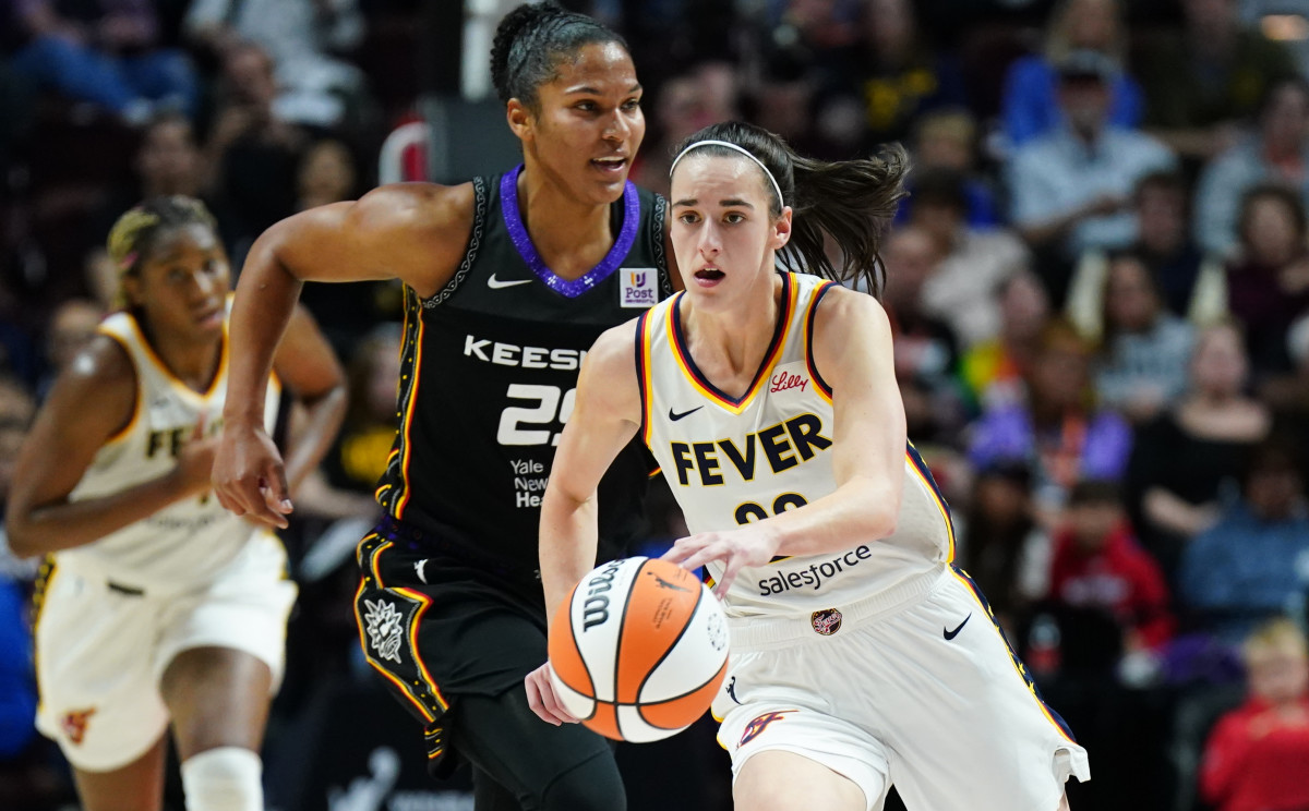 Antonio Brown Sends Message To Caitlin Clark After Wnba Debut Athlon