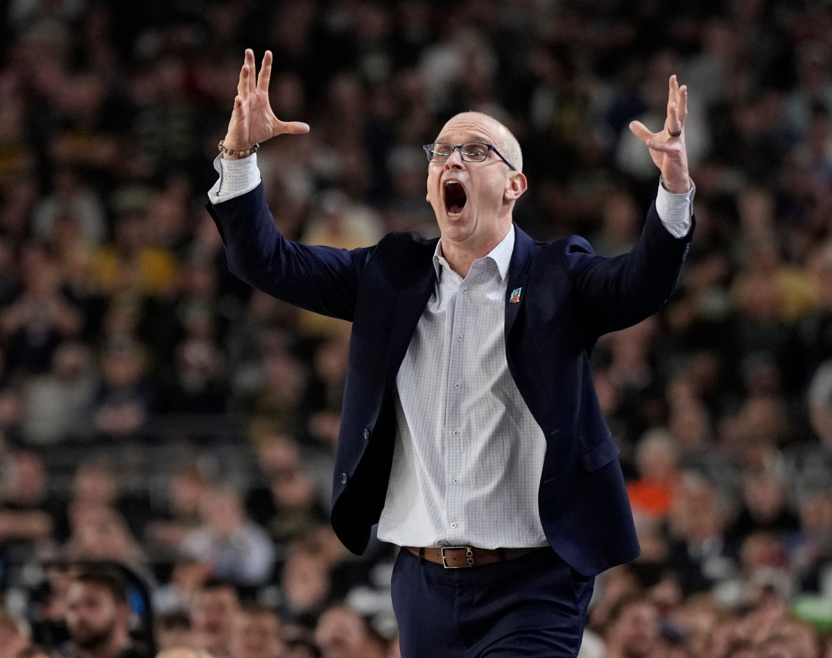 College Basketball Fans Are Torn Over Dan Hurley’s Technical Foul In ...