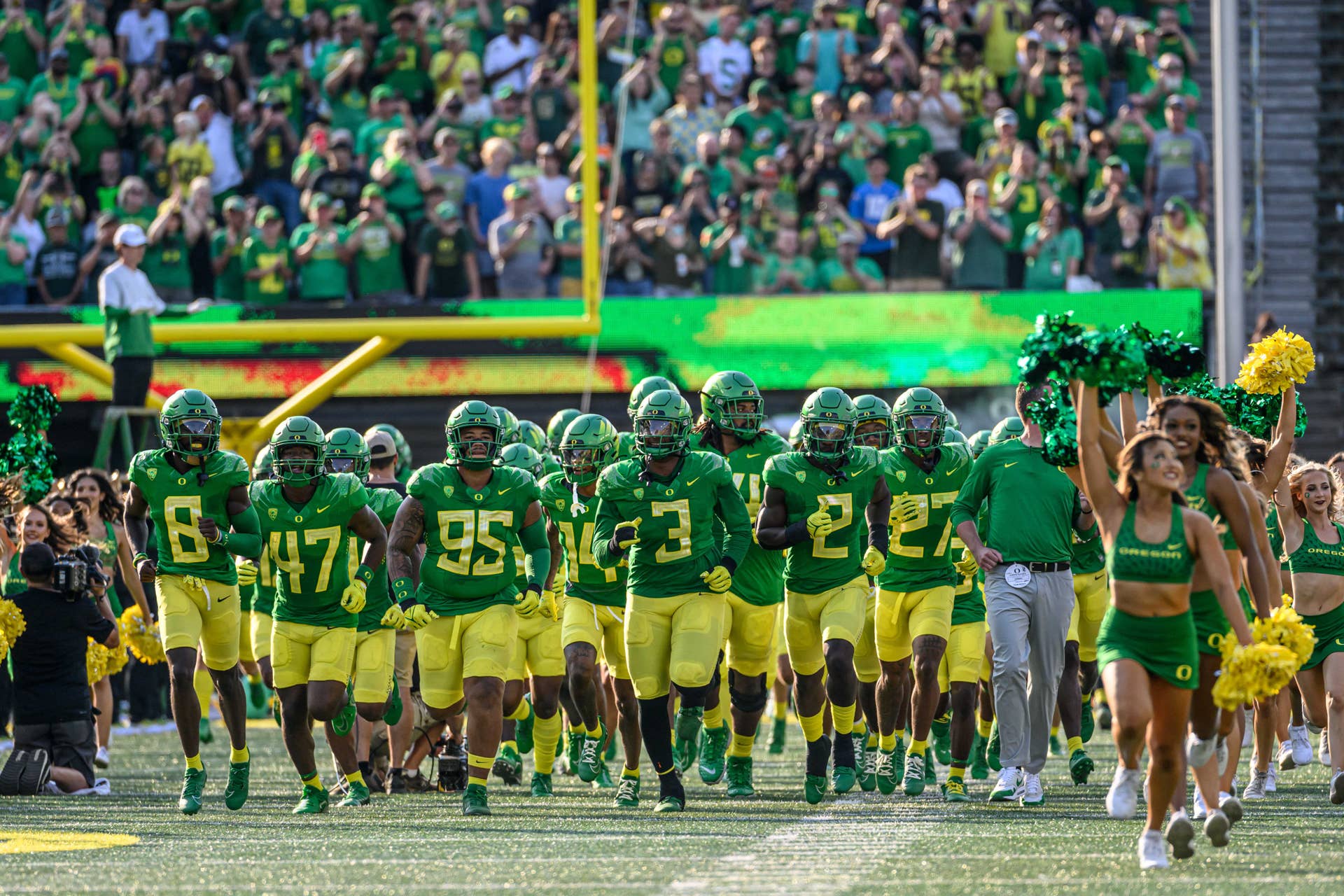 Five Teams That Pose The Greatest Threat To Oregon Next Season - Athlon ...