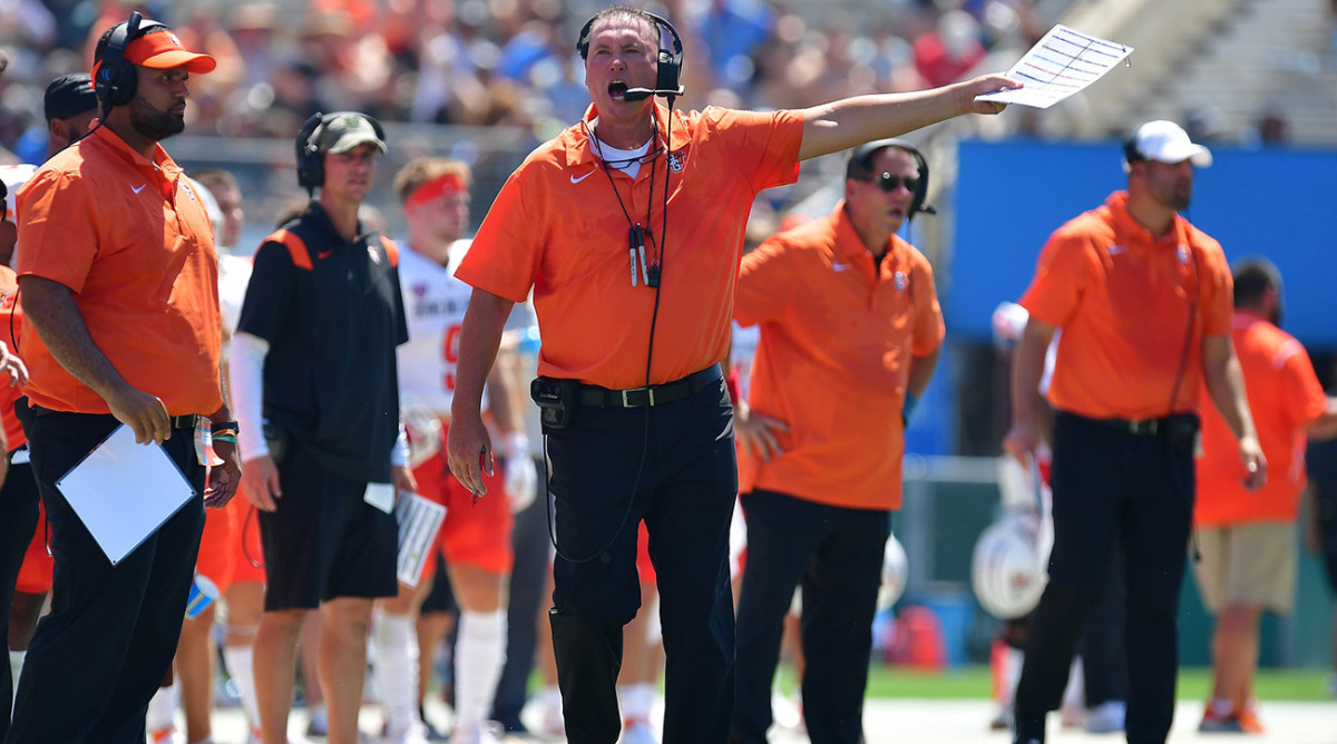 College Football Program Unexpectedly Loses Head Coach To The NFL On ... College Football Program Unexpectedly Loses Head Coach To The NFL On ...