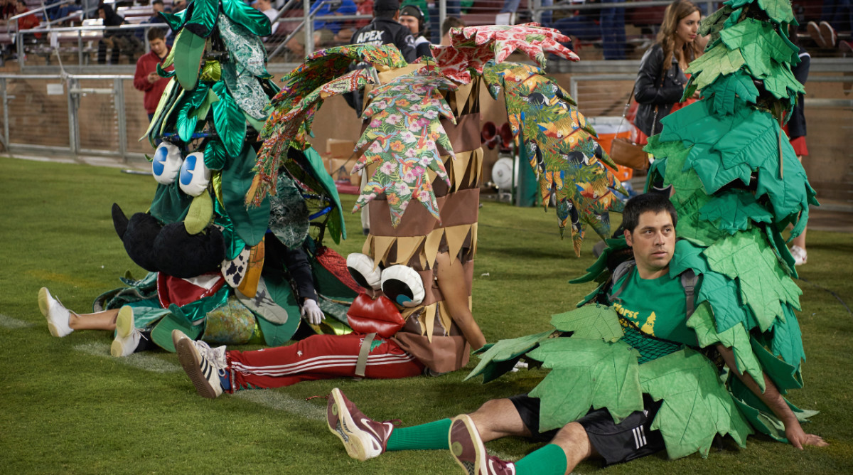 Best College Football Mascots: Ranking the 5 That Best Embody the Sport ...