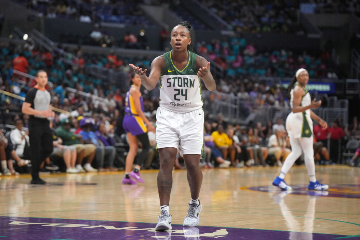 WNBA Star's New Tattoo is Turning Heads - Athlon Sports