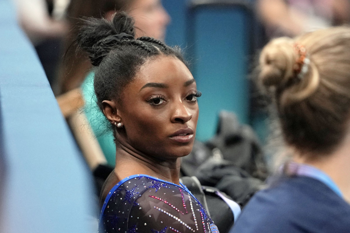 Simone Biles Explains What Led to Brutal Gaffe in Balance Beam Final ...