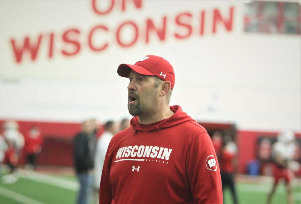 Casey Rabach 'Fits so Well' as Wisconsin Football Assistant Coach ...