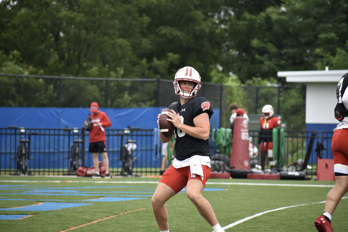 Wisconsin Football QB Braedyn Locke Finds New Home in the Transfer ...