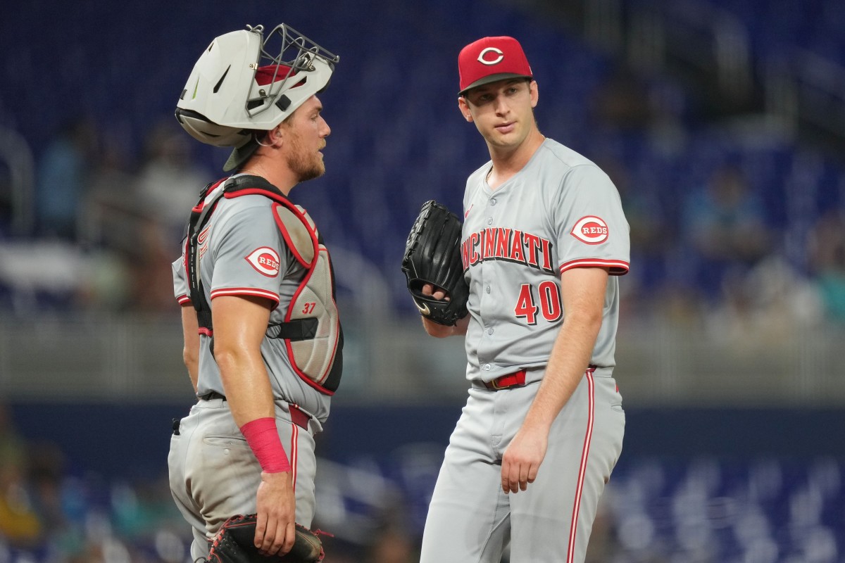 Reds Now Have Three Catchers With Veteran's Return - Athlon Sports