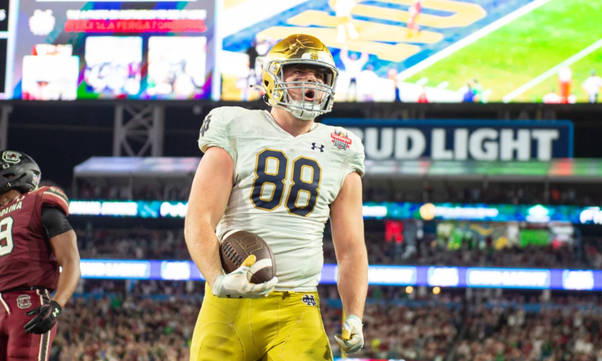 Notre Dame Tight End Mitchell Evans Named To ESPN's All-Film Team - Athlon Sports