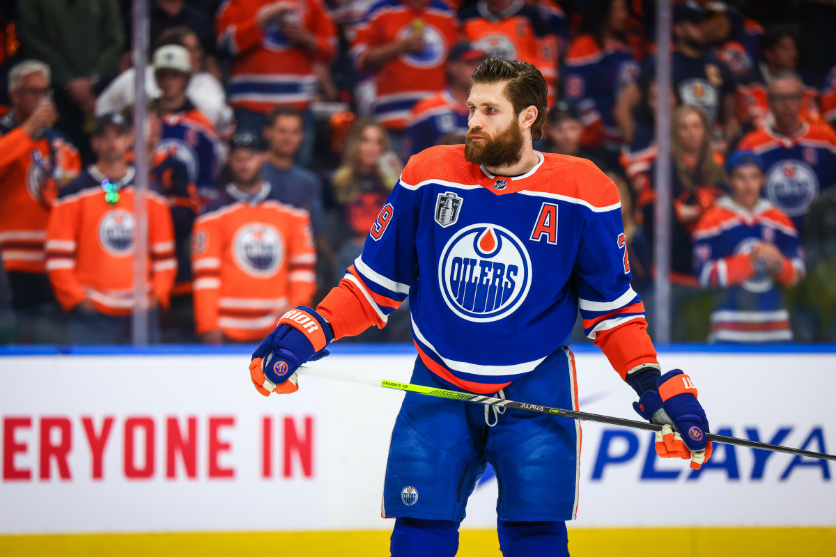 Oilers' Leon Draisaitl Signs Biggest Contract in NHL History - Athlon ...
