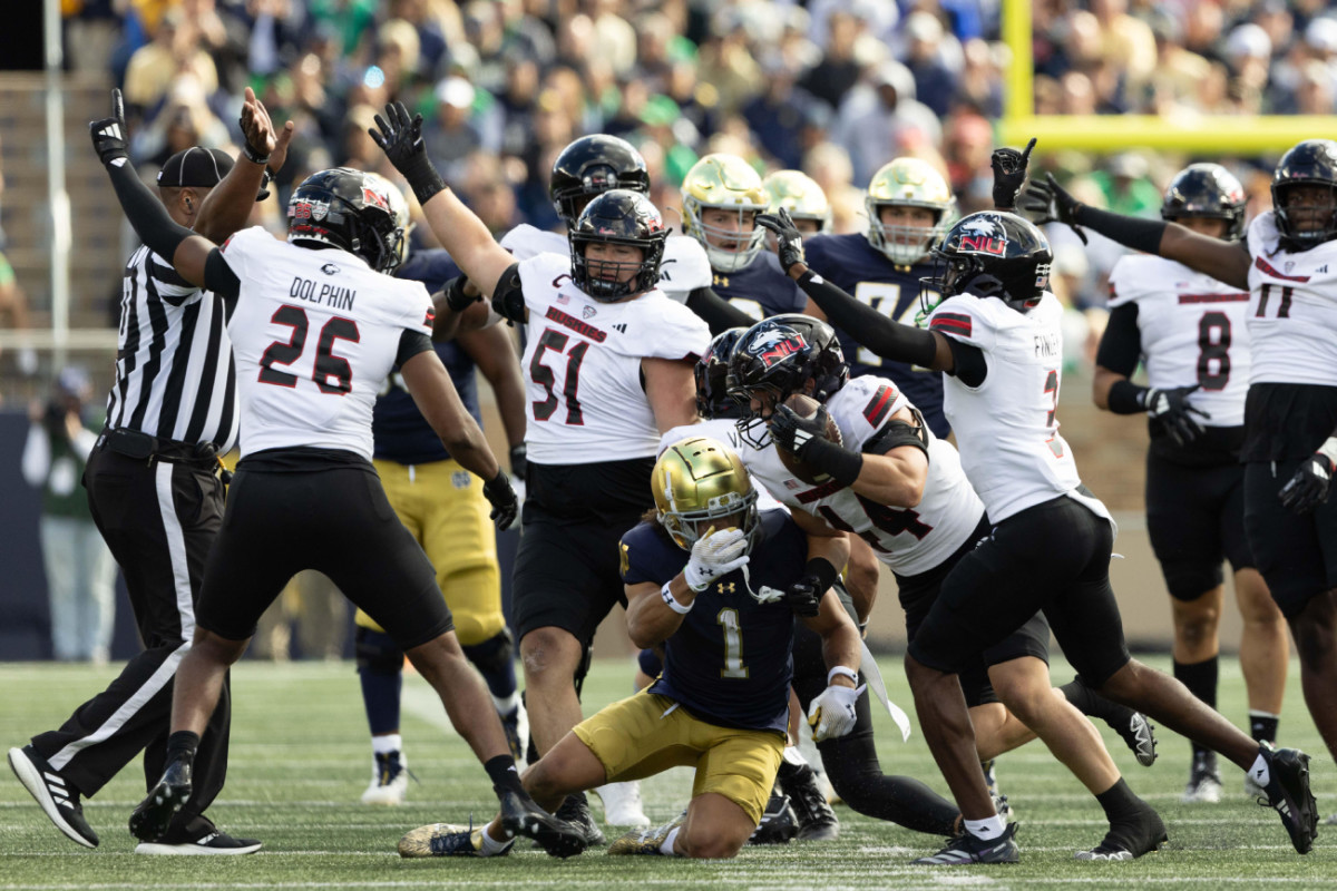 NIU Blocks Notre Dame FG to Pull Off Massive Upset: Watch - Athlon Sports
