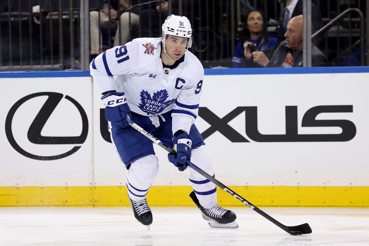 Report: Maple Leafs Tried to Force John Tavares to Request Trade ...