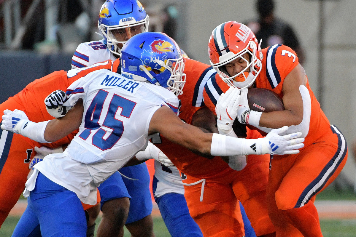 Illinois Star Ruled Out for Michigan Showdown - Athlon Sports