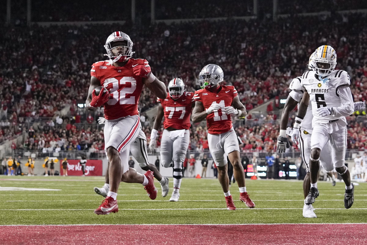 Buckeye Juggernaut Invades Autzen: Challenge is Simple, Not to Be ...
