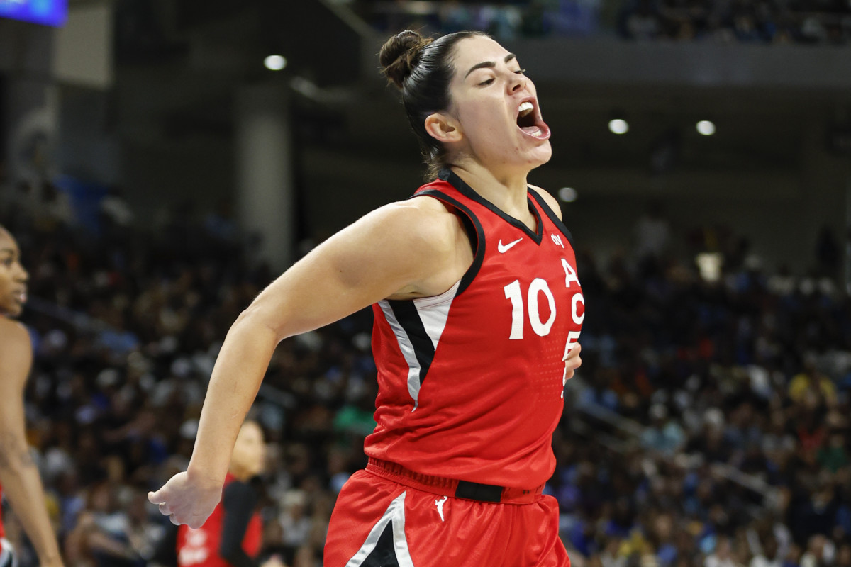 Kelsey Plum Responds to Backlash After Beating Caitlin Clark, Fever ... Kelsey Plum Responds to Backlash After Beating Caitlin Clark, Fever ...