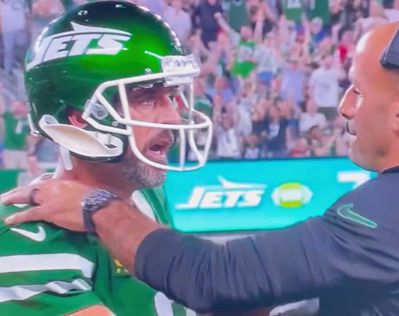 Viral Video of Tense Exchange Between Aaron Rodgers and Robert Saleh ...