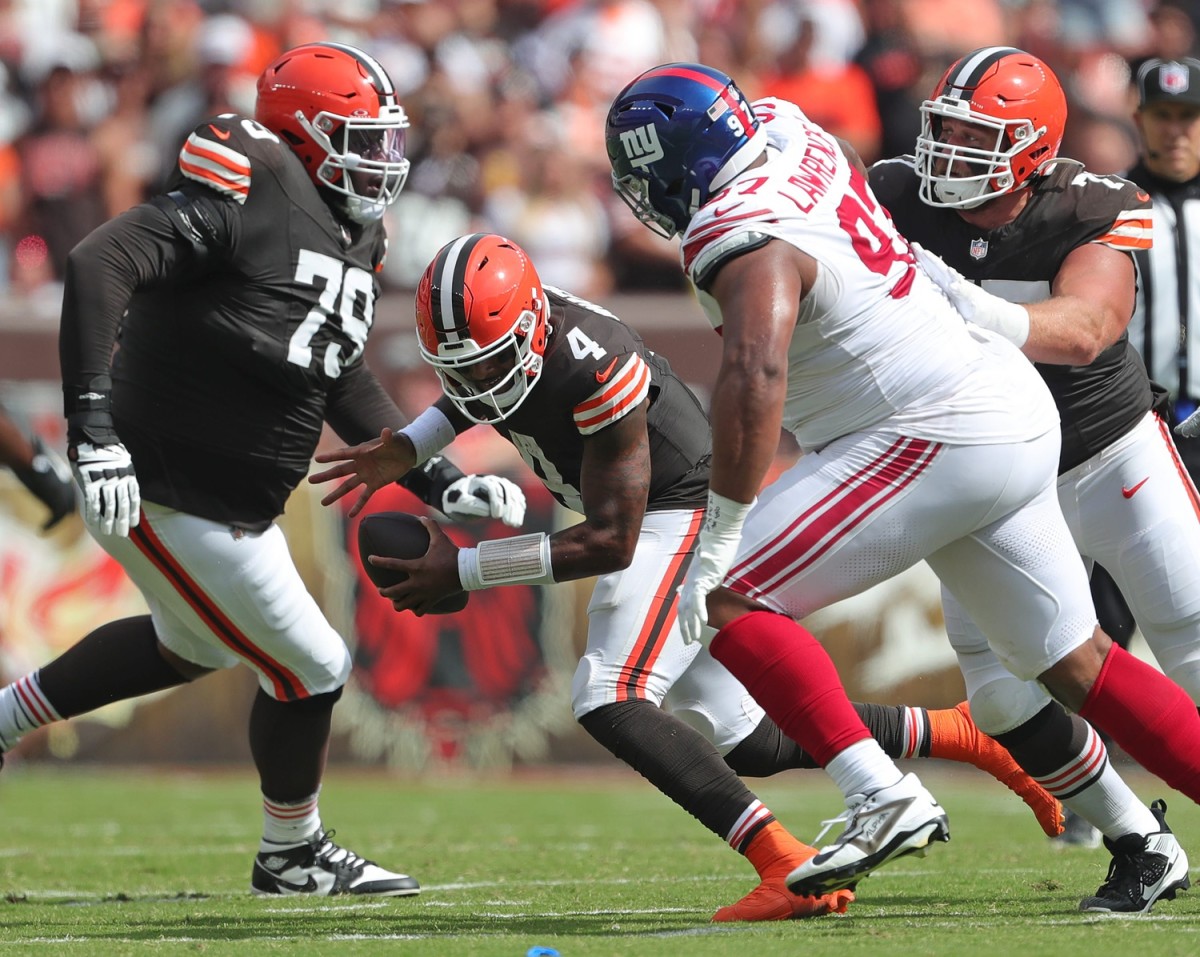 New York Giants Notebook: Malik Nabers, Pass Rush Star in Win vs ...