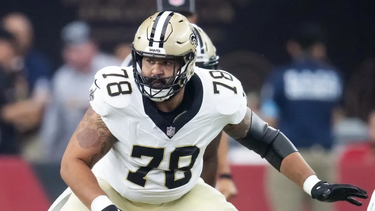 Saints Lose Pro Bowl Lineman as NFC South Race Heats Up: Bucs Tracker ...