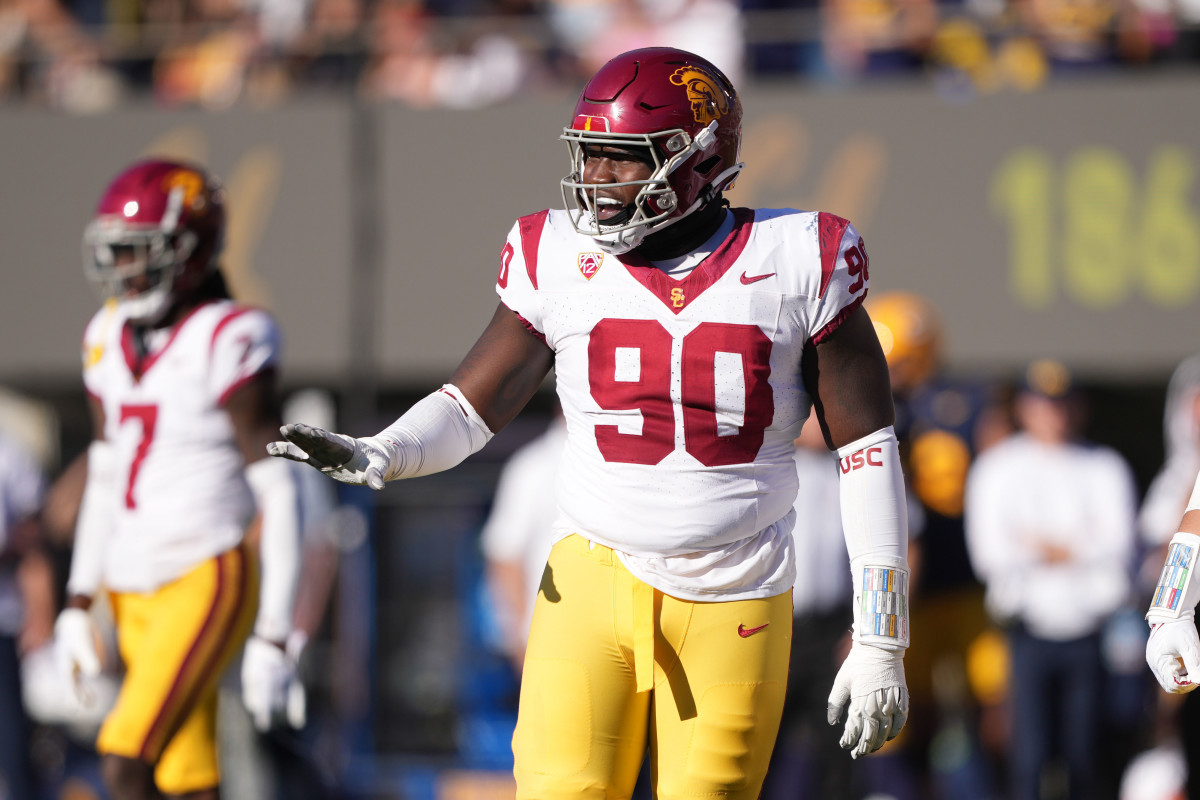 USC's Bear Alexander Makes the Next Swipe in College Football's Uncontrolled NIL Grab - Athlon ...