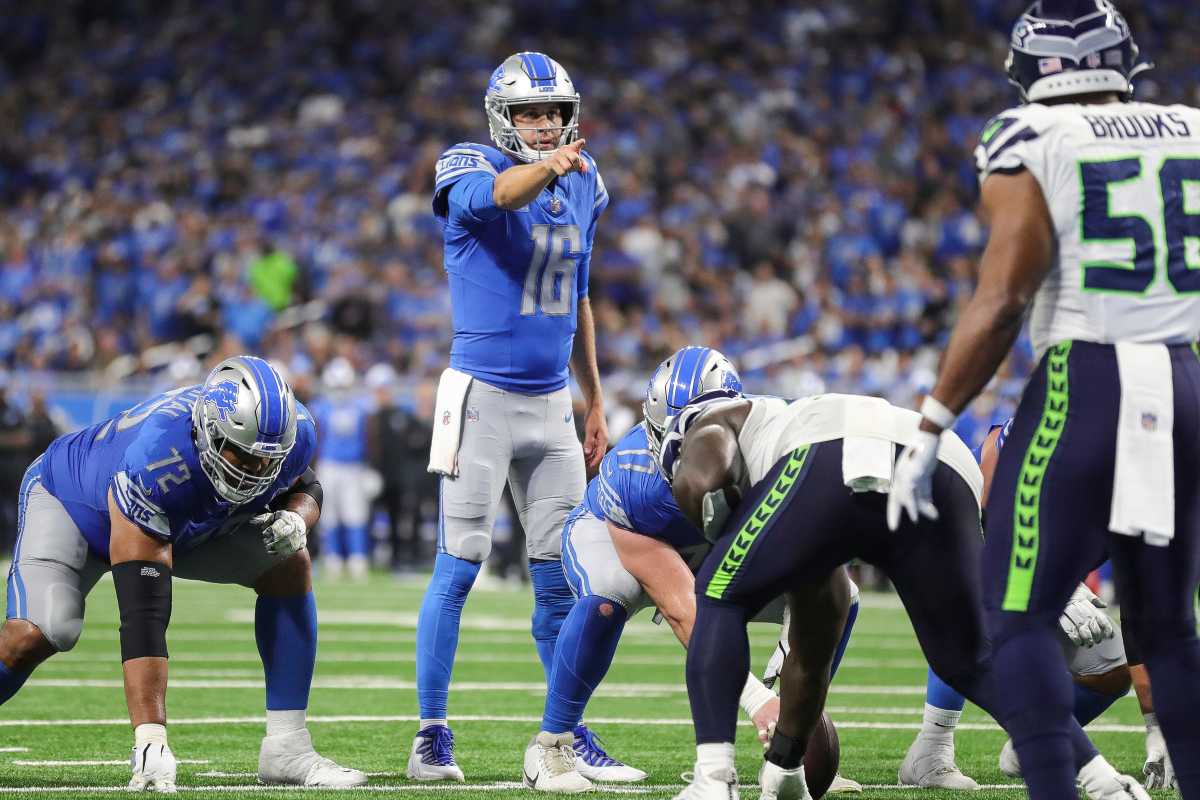 National Anthem Performance Before Seahawks-Lions Game is Turning Heads ...