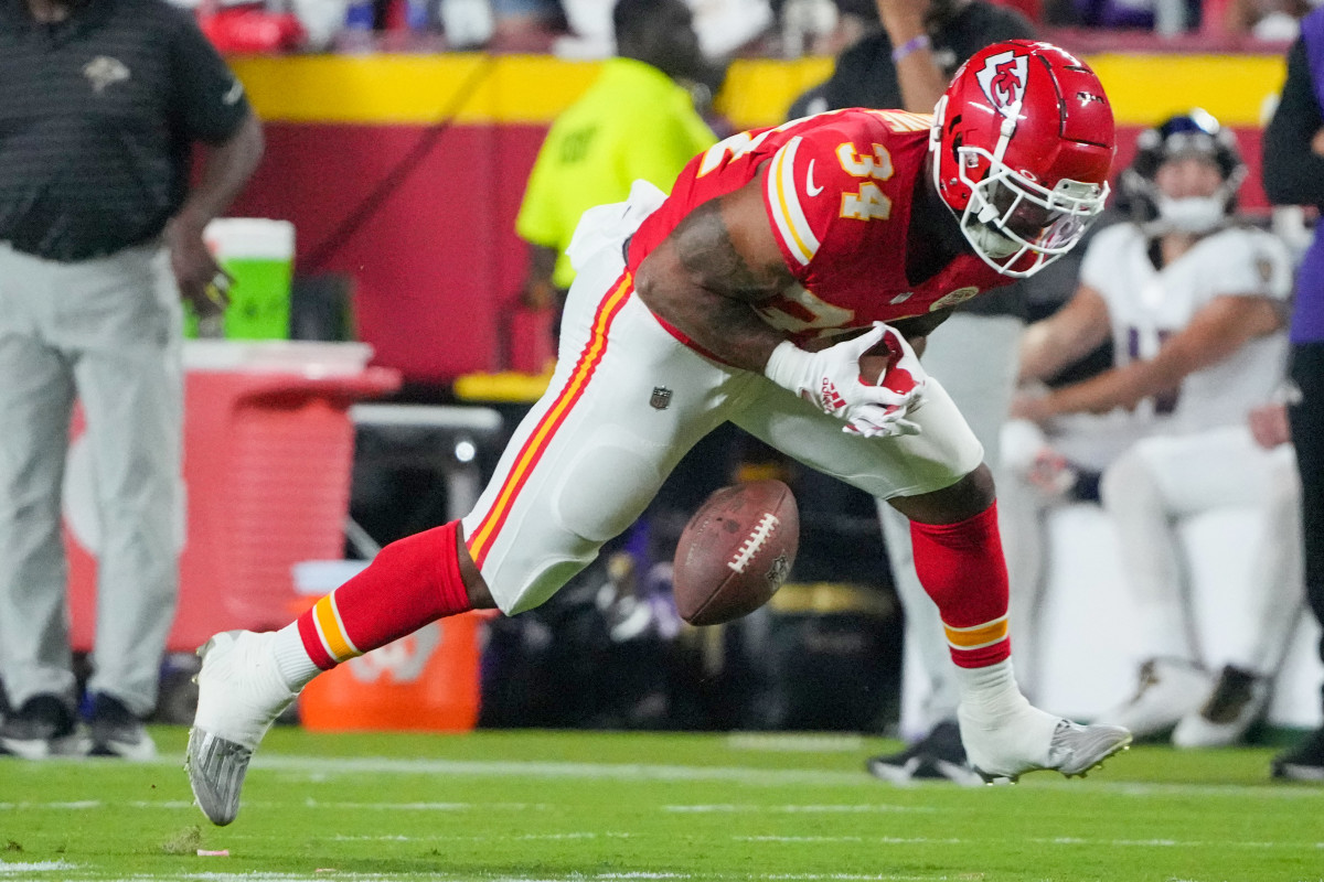 Kansas City Chiefs Running Back Details 'Air It Out' Shift with Patrick ...