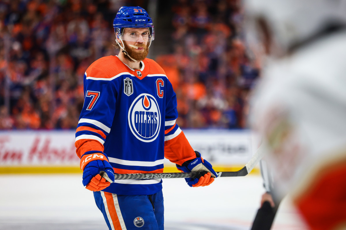 Connor McDavid Answers 'Pretty Heavy Question' on Stanley Cup Pressure ...