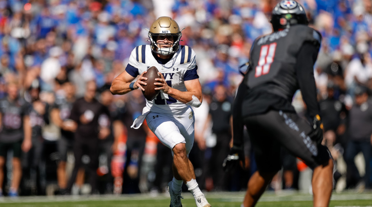 New Look Navy Offense Will Challenge The Notre Dame Defense - Athlon Sports