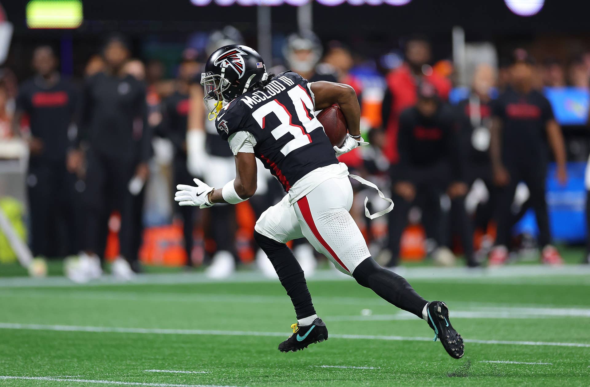 Cleat Heat: Which Atlanta Falcons Player Rocked the Best Custom Gameday ...