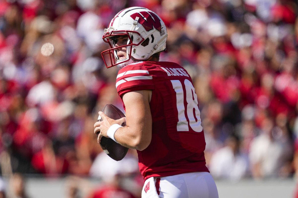 Wisconsin Football QB Braedyn Locke Finds New Home in the Transfer ...