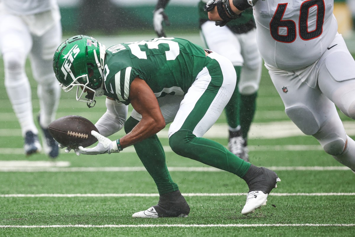 New York Jets Injury Report: Michael Carter II, Morgan Moses Headline ...