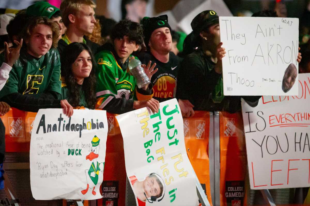Oregon Ducks Face Severe Backlash From Fans After Rose Bowl Ticket ...