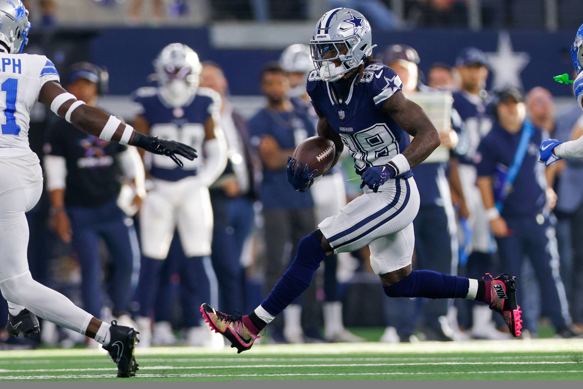 Dallas Cowboys' CeeDee Lamb Reveals 'Eye-Popping' Coach Brian ...