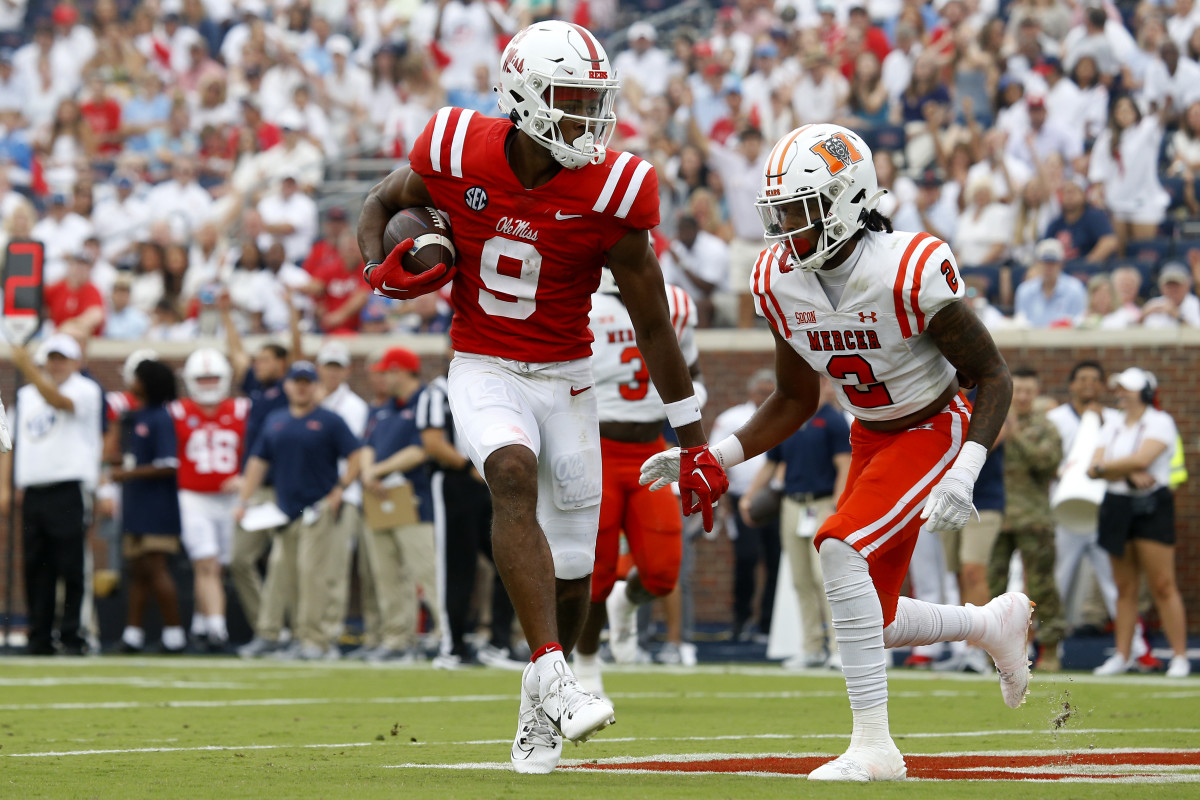 College Football's Top 25 Receiving Corps for 2024 - Athlon Sports