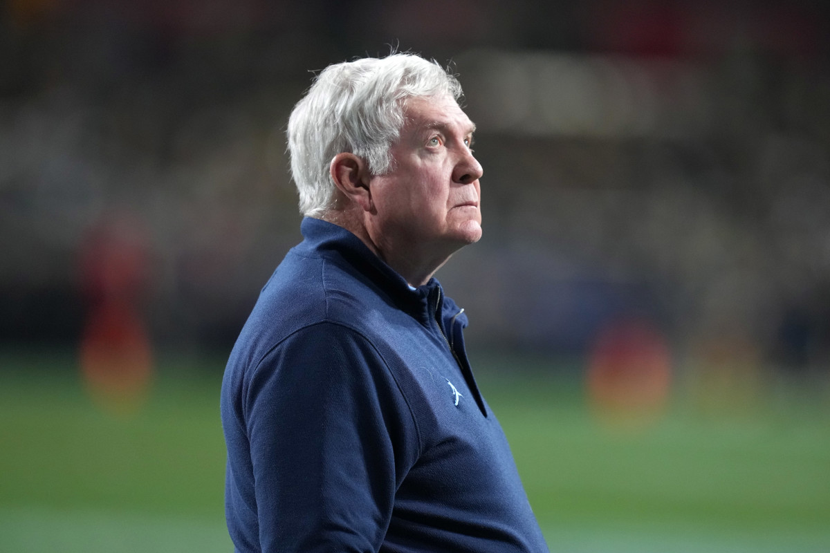 Mack Brown Under Fire After Embarrassing Week 4 Game - Athlon Sports