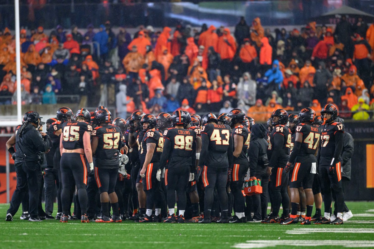 Son of Oregon Ducks Legend Sends Shockwaves With Commitment to Rival ...