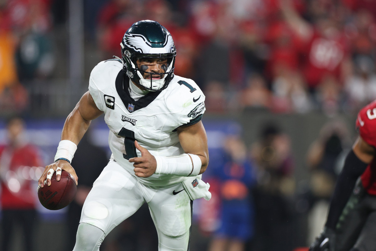 Philadelphia Eagles' Kellen Moore Reveals 'Critical Factor' for QB ... Philadelphia Eagles' Kellen Moore Reveals 'Critical Factor' for QB ...